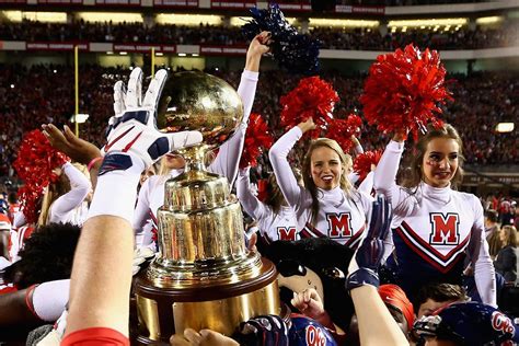 Ole Miss Rebels Vs Mississippi State Bulldogs Preview Start Time Tv