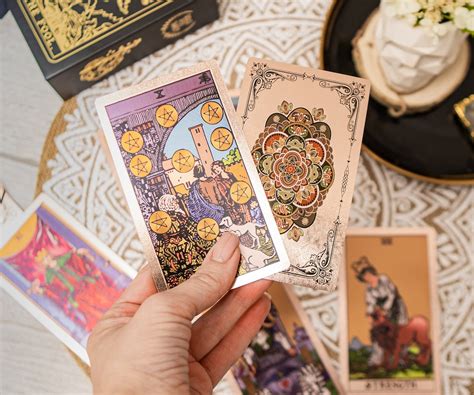 Traditional Tarot Deck Rose Gold Foiled Tarot Cards Classic Tarot