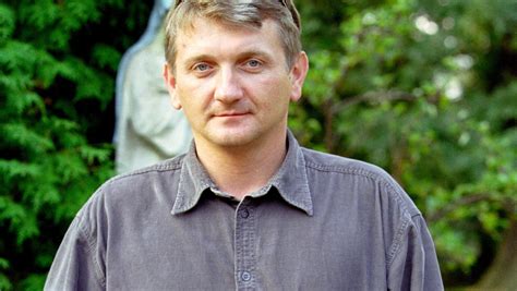 Stworzył kultową postać w Plebanii Jaki prywatnie jest Janusz Tracz
