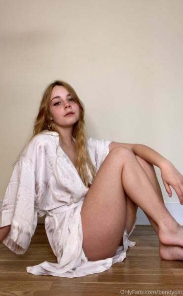 Onlyfans Piri Aka Bendypiri 100 Images Laked Part 12 Adult Photo