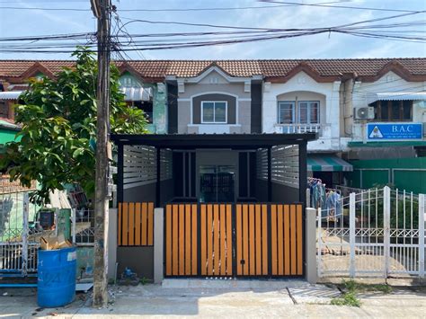 ทาวน์เฮ้าส์ถนนสุขุมวิท ศรีนครินทร์ ทำเลดีมาก ติดถนนซอยลาซาล ม พนาสนธิ์