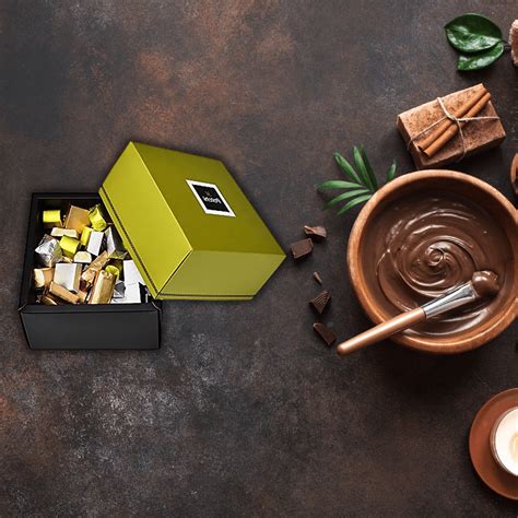 20 White Tulips With 500g Patchi Chocolates Online Flower Delivery In