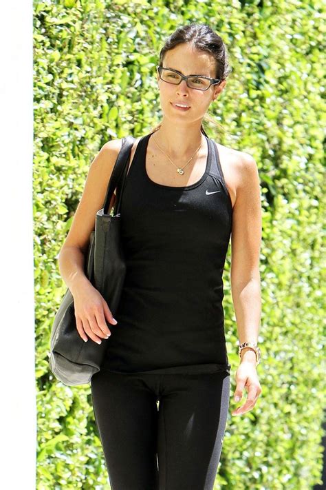 Jordana Brewster Cameltoe Celeb Upskirts