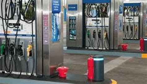 YPF aumentó un 6 las naftas y el gasoil Info Blanco Sobre Negro