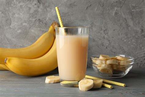 Banana And Milk Benefits Timing And Combinations Mars By Ghc