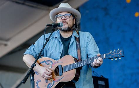 Hear Wilcos Jeff Tweedy Cover The ‘ted Lasso Theme