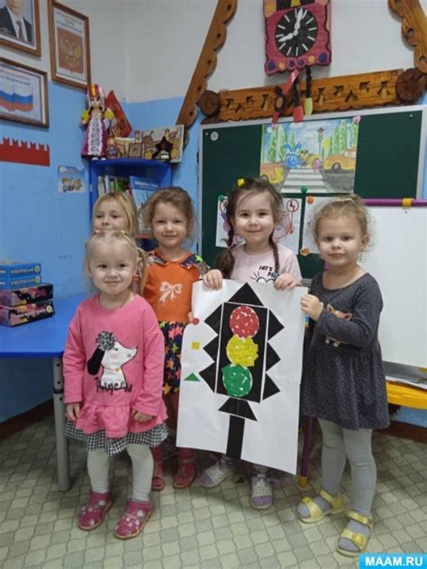 Конспект занятия по аппликации «Светофор в младшей группе 6 фото Воспитателям детских садов