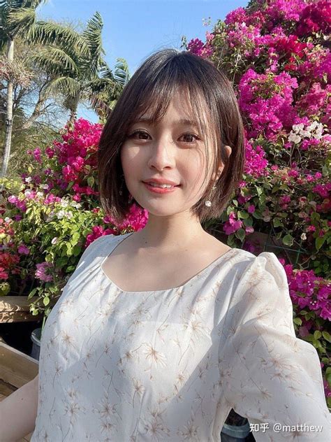 摄影师意外在球场上捕捉到日本知名女优优梨舞奈 知乎