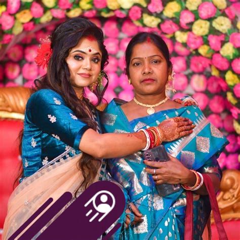 দিদি জীবনের পথচলায় কত মানুষ আসে কেউ পাশে থাকে কেউ হারিয়ে যায়। কিন্তু একজন থাকে যার