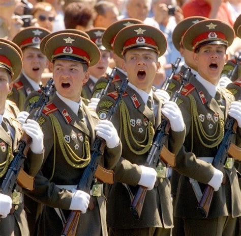 Kalter Krieg 10000 Bnd Agenten Spionierten In Der Ddr Welt