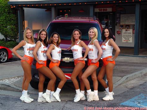 Winghouse Vs Hooters At David Pisani Blog