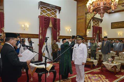 Gubernur Lantik Pj Bupati Aceh Selatan BIRO ADMINISTRASI PIMPINAN