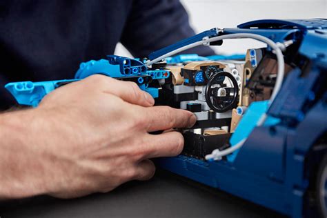 LEGO Technic Bugatti Chiron Is Official Has Working 8 Speed Gearbox