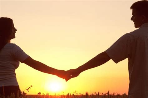 8 Secrets Of Successful Relationships Revealed Make Him Yours