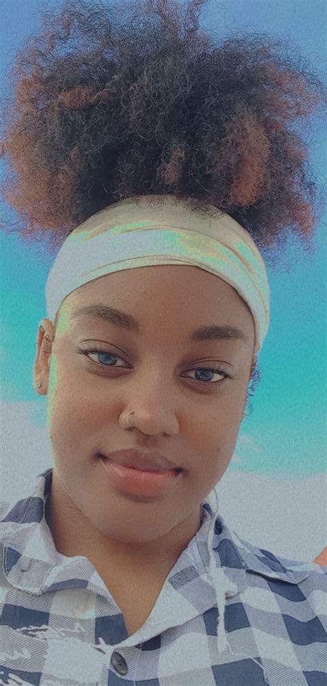 Simple Pineapple🍍 Puff Hairstyle Valencia Glasgow Hair Puff Hair Styles Baddie Hairstyles