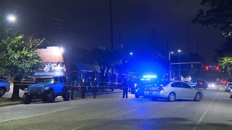 Multiple People Shot Outside Bar In Lakeview