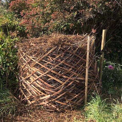 20 Genius Diy Compost Bin Ideas Plus 4 For Small Spaces That Still