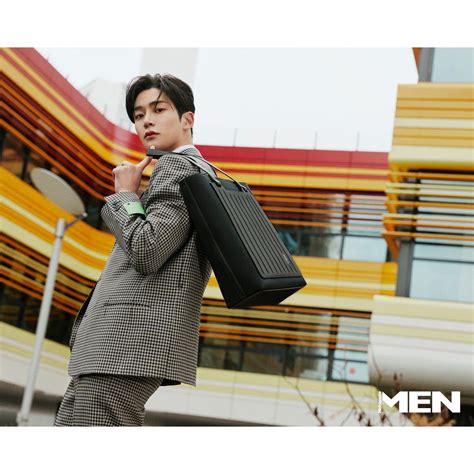 Sf9」ロウン Insta～♪ Ryoのブログ Ftislandイ・ホンギ ＆ キム・ミョンス And Sf9 ロウン