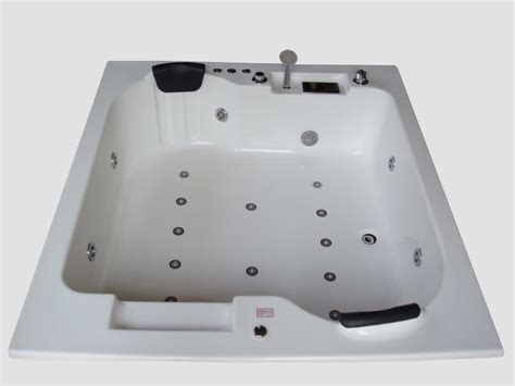 Jacuzzi Bathtub At Best Price In India