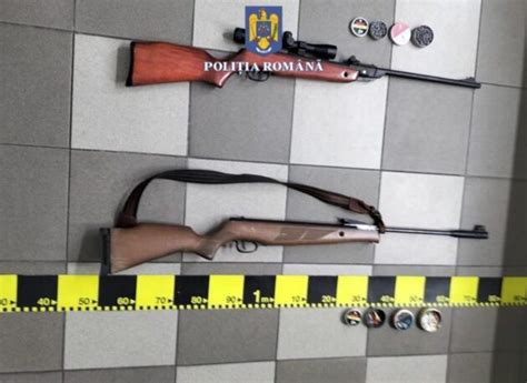 Percheziții la Recea Argeș Arme și sute de proiectile deținute