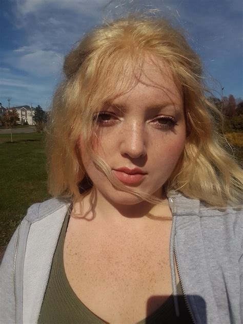 Sunscreen No Matter What I Do My Skin Looks Wet With Sunscreen But Im So Damn Pale I Need