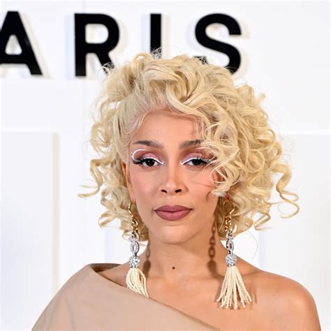 Doja Cat No Makeup Pictures Reveal Her Makeup Free Fa