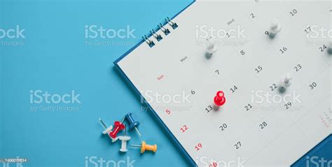 화이트 캘린더 2022 개월 일정 작업 계획 및 생활 개념에 대한 상단 보기를 닫습니다 0명에 대한 스톡 사진 및 기타 이미지 0명 2022년 건강 진단 Istock