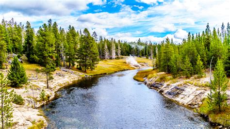 These 7 Gorgeous And Tiny Us Towns Have Less Than 300 Residents Would