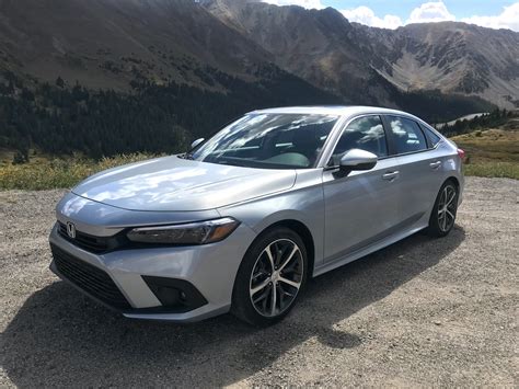 2022 Honda Civic Review Pricing And Specs Motorbiscuit