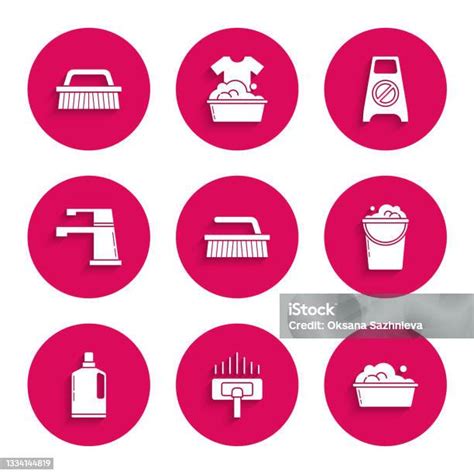 청소용 브러시 진공 청소기 비누 비누 버킷 폼 및 거품이있는 플라스틱 분지 병 액체 식기 세척 액 물 수돗물 젖은 바닥 진행 및 아이콘을 위한 브러시를 설정합니다 벡터 가정