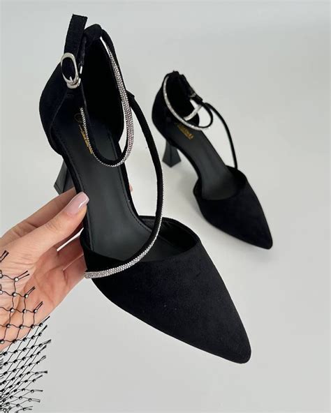 ВЗУТТЯ ОБУВЬ ТУФЛІ ЛОФЕРИ КРОСІВКИ БОСОНІЖКИ Новинка 😍 Туфлі Код 1006 Колір чорний