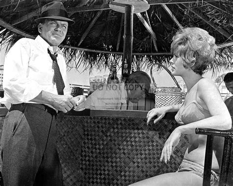 Frank Sinatra And Jill St John In Tony Rome 8x10 Publicity Photo