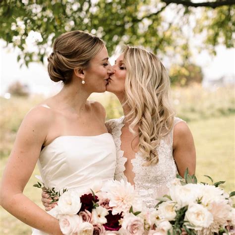 North Carolina Wedding Filled With Emotional Photography And Lush