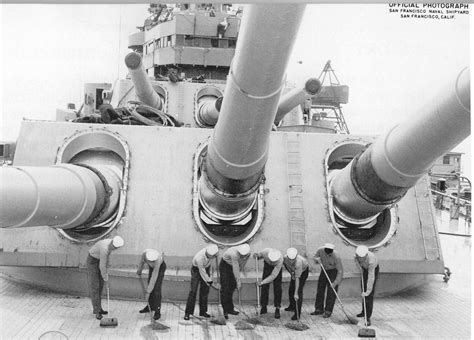 World War Two How Were The Holes For The Guns In Battleships Turrets Protected History