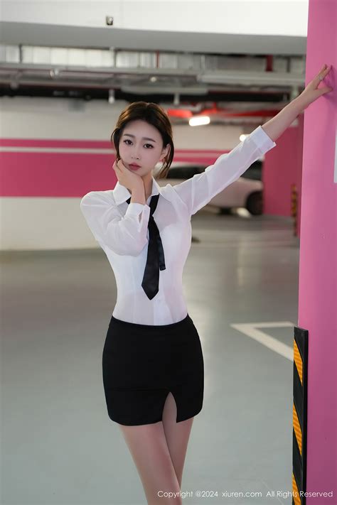 XiuRen秀人网 No 8613 软糖爱喝奶 丝袜美腿 微图坊