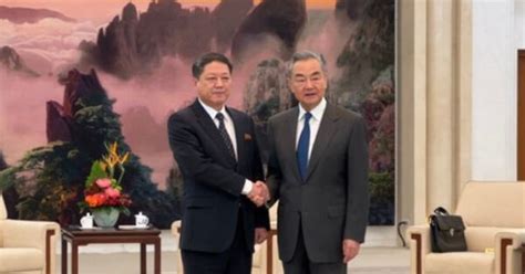 北 Icbm 쏜 날 中 왕이·北 외무부상 회동