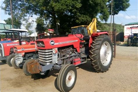 S2847 Red Massey Ferguson Mf 165 43kw 2x4 Pre Ow Two Wheel Drive