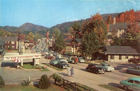 Old Picture Of Gatlinburg 1950s Gatlinburg Gatlinburg Tennessee