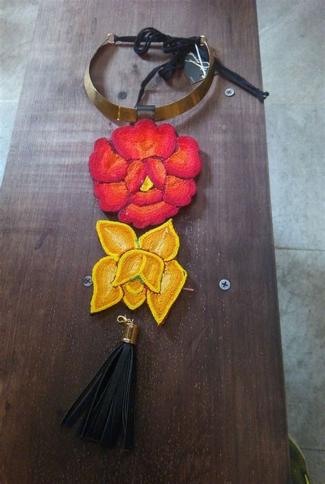 Pin auf Collares Étnicos
