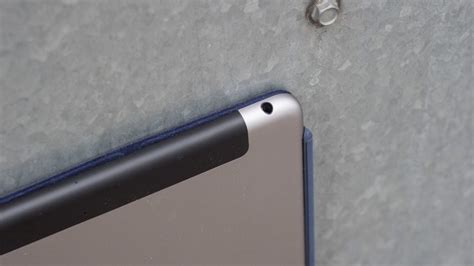 Apple Ipad 2017 Review It Isnt The Ipad Air 3 But Its Still A