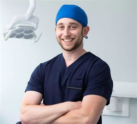 Dr Alex Bongard Genesis Continuing Dental Education