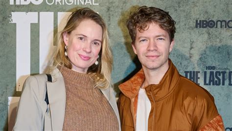 Deler Sødt Billede Karoline Brygmann Og Elias Munk Er Blevet Forældre