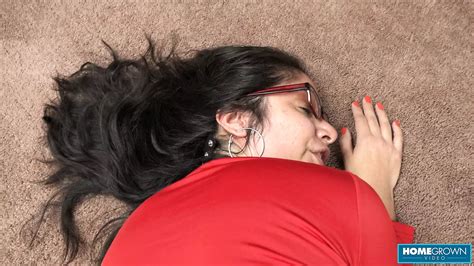 Nerdy Latina Lucy Sunflower Pussy Plays Before Hard Fucking Glasses