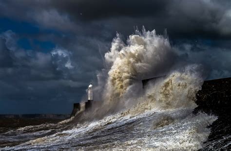 Stormy Ocean Waves An Hd Wallpaper Of Natures Power 1999x1312