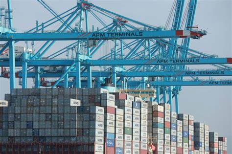 Exportaciones Mexicanas Retroceden 09 En Agosto Segundo Mes Al Hilo