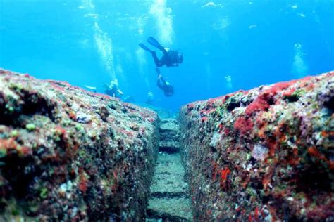 Yonaguni Monument Diving A Mysterious Underwater City In Okinawa