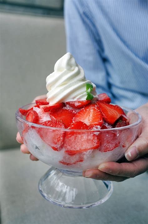 과일빙수딸기샤베트 추천 100 생딸기로 만든 달콤커피 2014년 시즌메뉴 눈꽃빙수 시리즈 생딸기우먼 리뷰 네이버 블로그