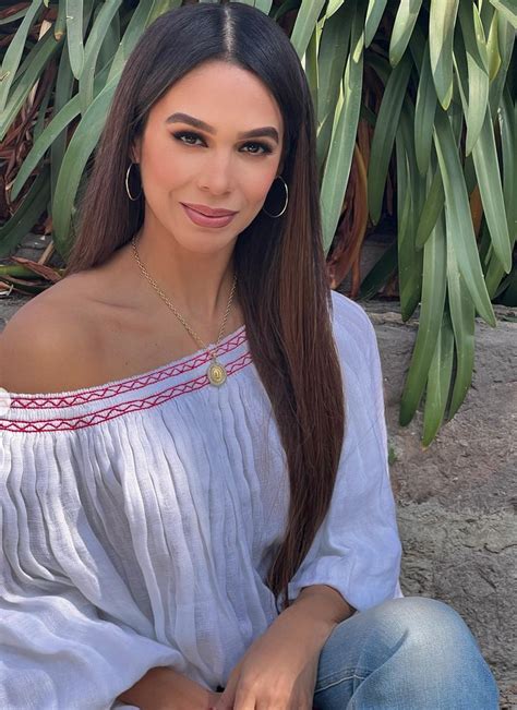 Biby Gaytán con nuevo look que la hace lucir como su personaje en Dos mujeres un camino