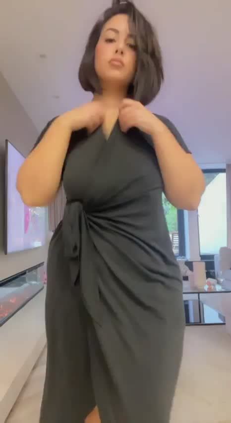 Are Curvy Mom Bods Also Appreciated Here Porn Clip At Givemepornclub