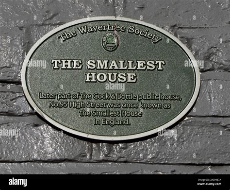 Heritage Plaque At The Smallest House In England 95 High Street